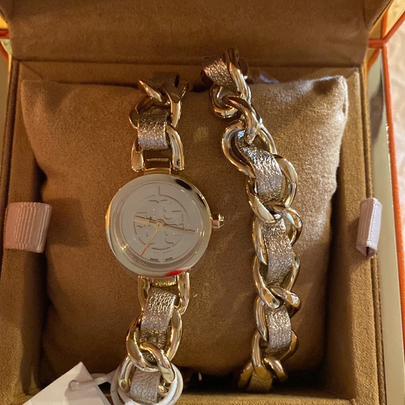 Tory Burch | Accessories | Nwttory Burch Gold Metallic Mini Reva Wrap ...